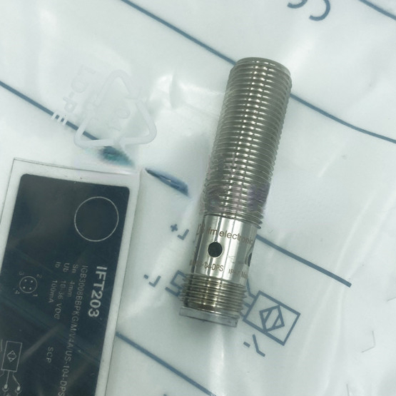 Inductive Proximity Switch IFT203 Plug-in DC PNP Normally Open Sensor 10-30VDC