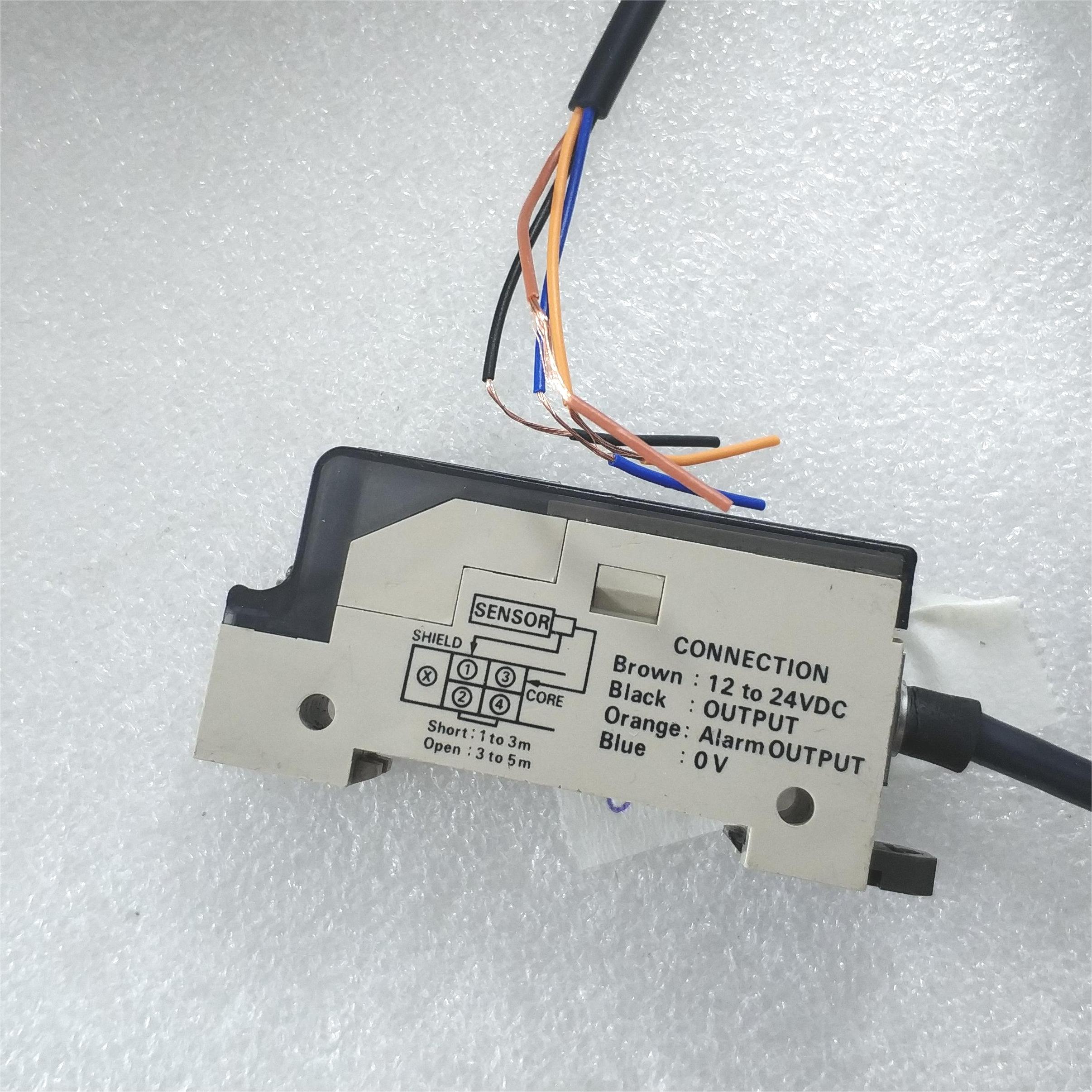 Omron Proximity Switch E2C-JC4AP 12-24VDC NEW