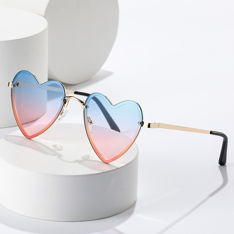 YOOSKE Heart Shaped Decorative Sunglasses Female New Metal Trendy Sun ...