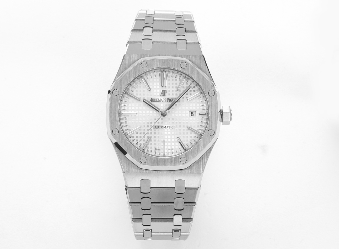 Audemars Piguet Royal Oak 15400 White Dial