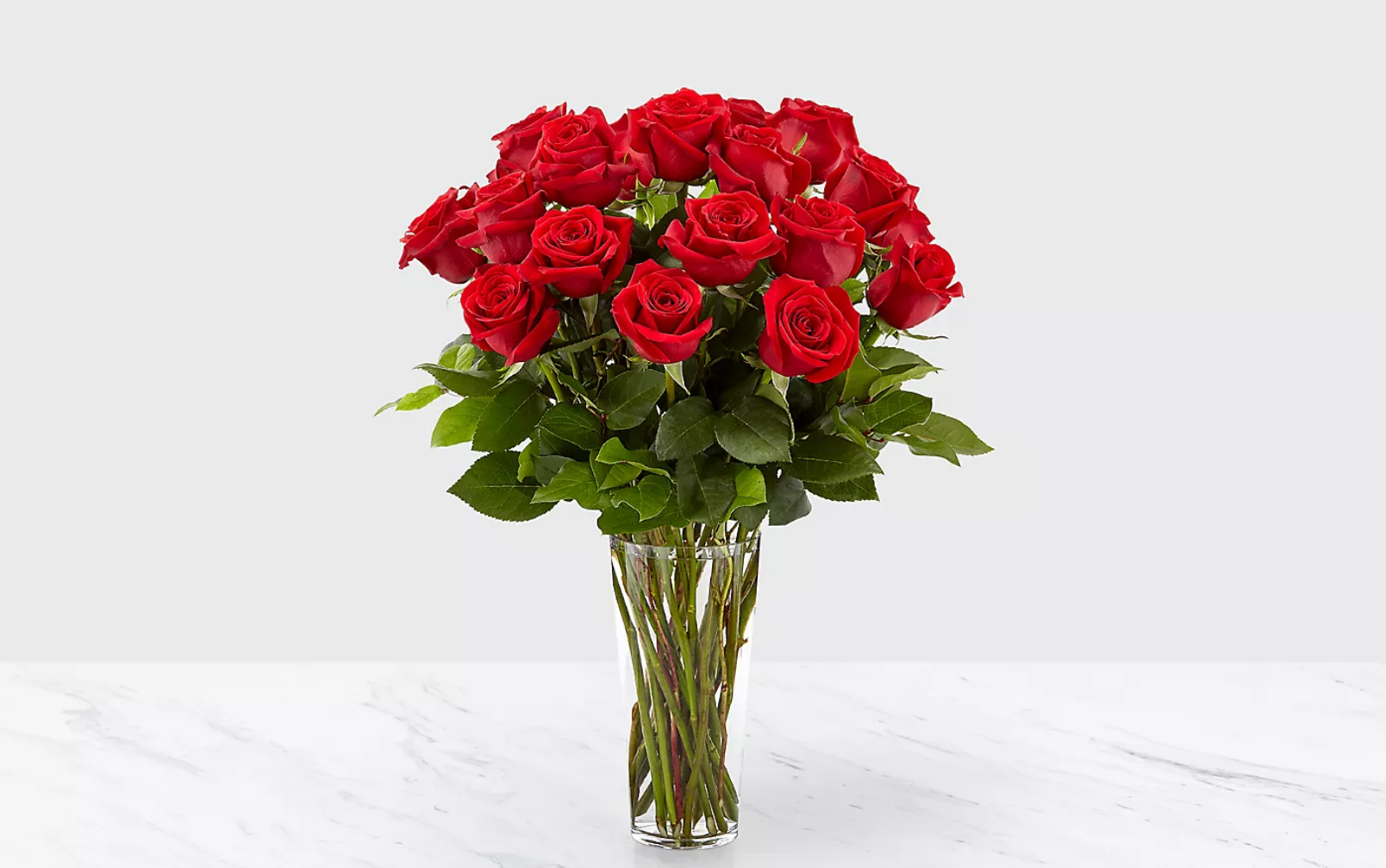Beautiful Fresh 18 Red Roses Bouquet, Hand Arranged by Expert Florists ...