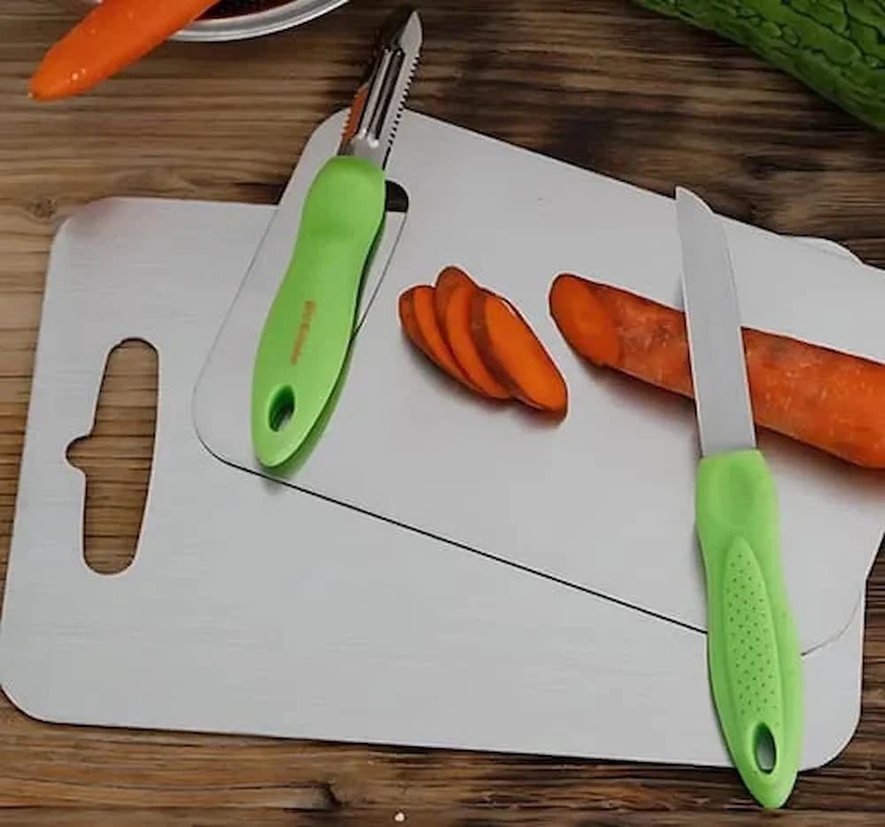 Rovenca 100% Pure Titanium Cutting Board: No More Microplastics ...