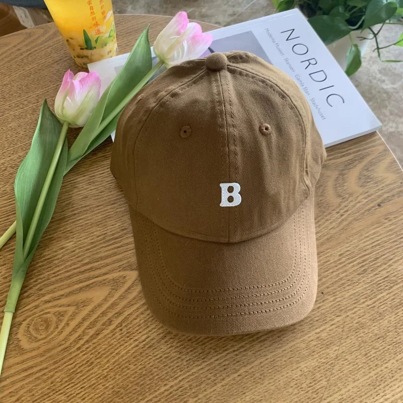 LETTER EMBROIDERED BASEBALL CAP
