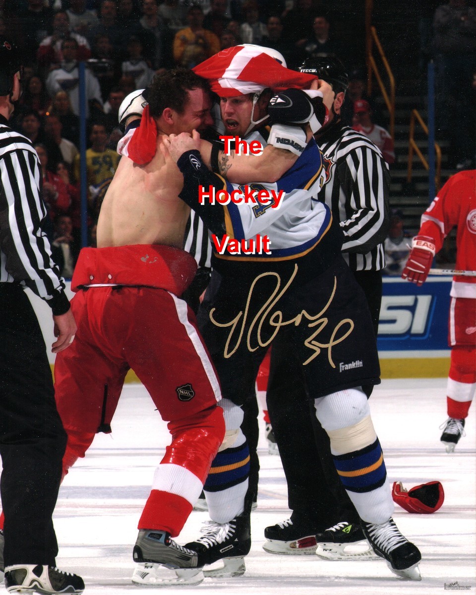 Reed LOW Tangles with McCARTY St. Louis BLUES Red WINGS SIGNED Custom ...