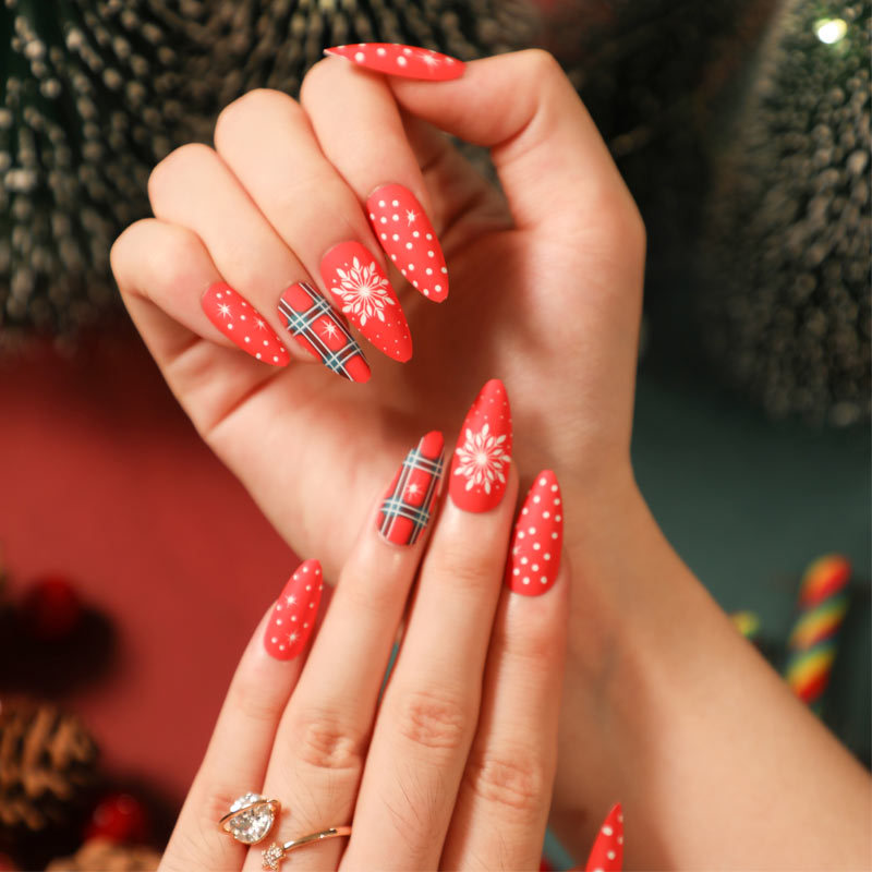 Churchf Churchf Manicure Christmas Wave Point Snowflake Nail Piece ...