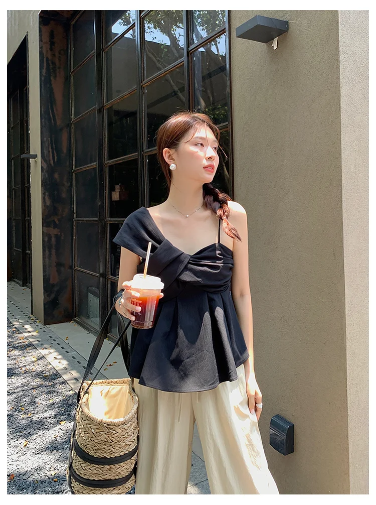 FRENCH GORGEOUS IRREGULAR TOP