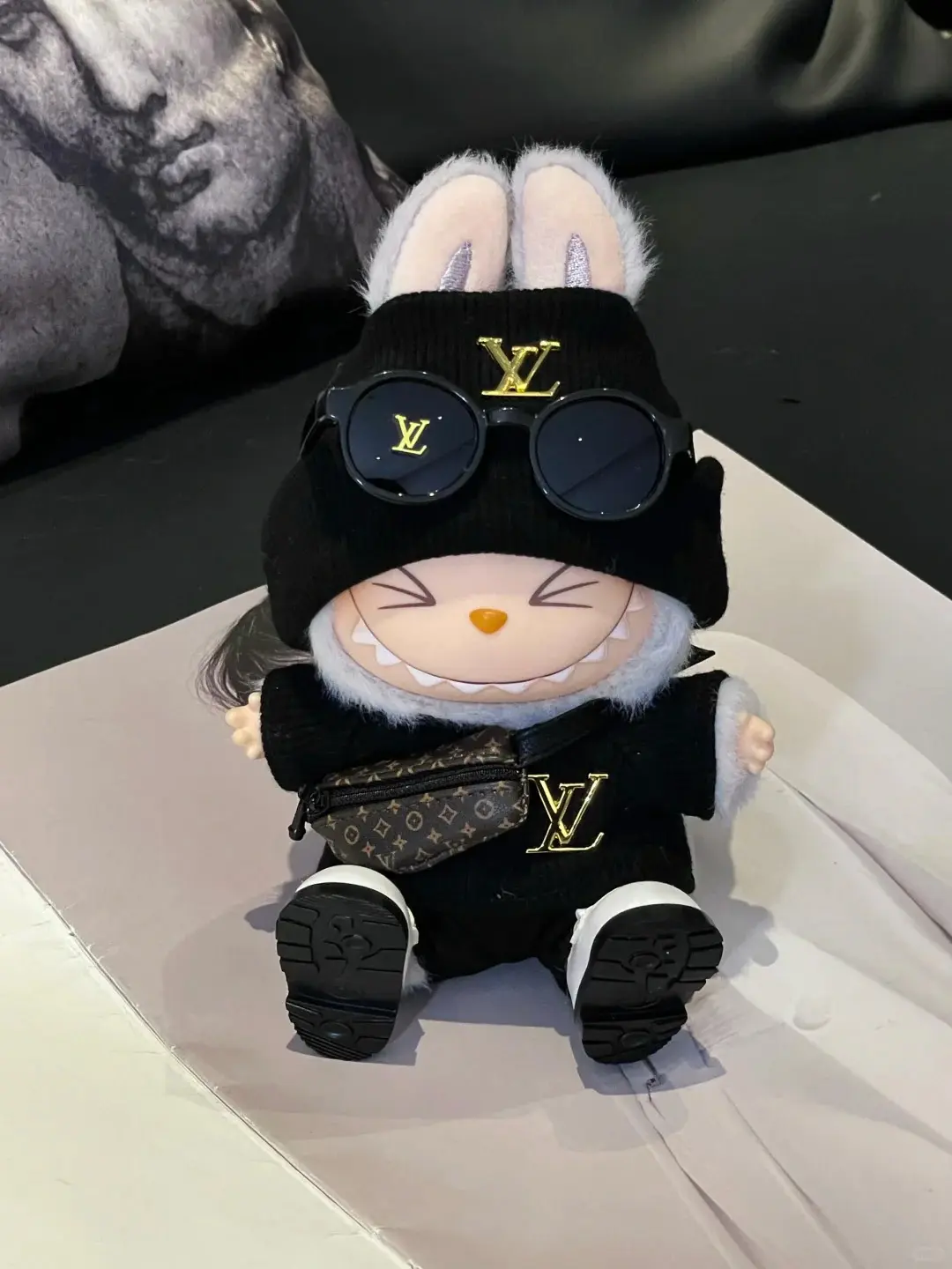 LABUBU Clothes Black LV Sweater Outfit for Dolls | OiiiO