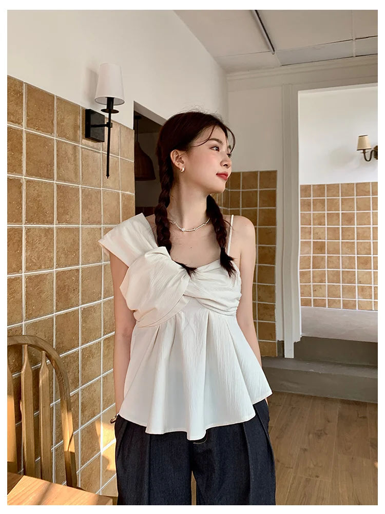 FRENCH GORGEOUS IRREGULAR TOP