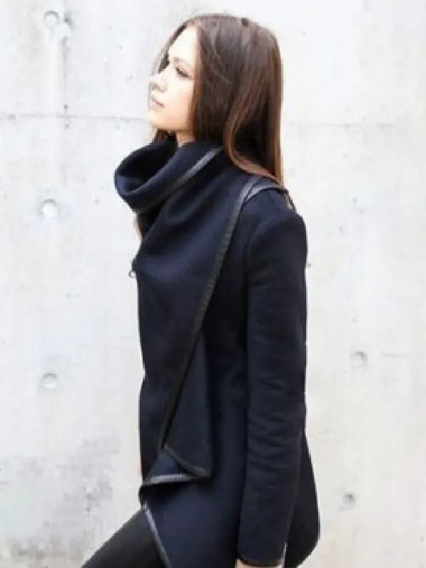 Avant-Garde Elegance: Asymmetric Split-Joint High-Neck Woolen Coat