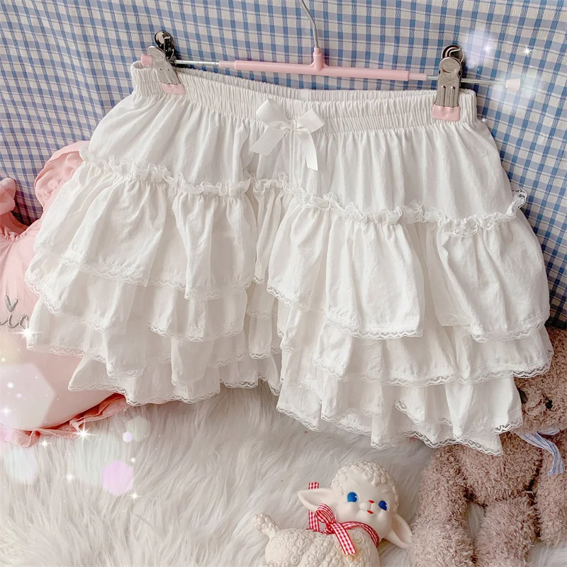 LOLITA JK RUFFLED CAKE SHORTS