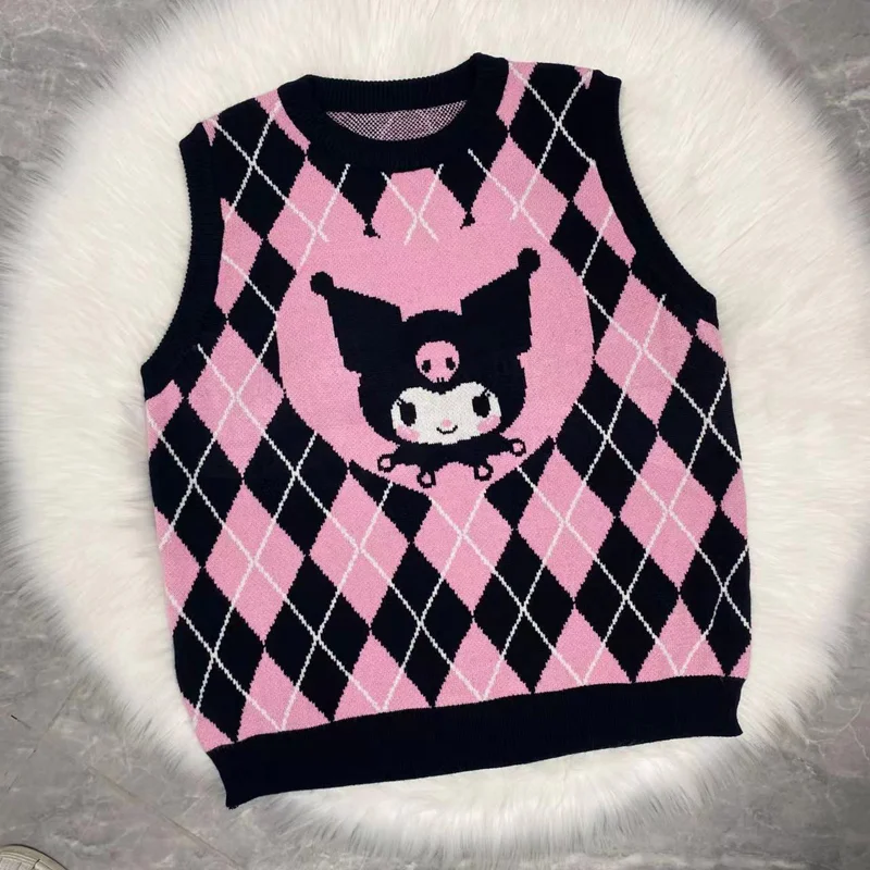 DIAMOND CHECK KUROMI SWEATER VEST