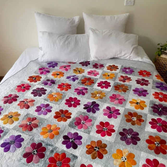 The Little Petals Quilt Pattern Template-with instruction