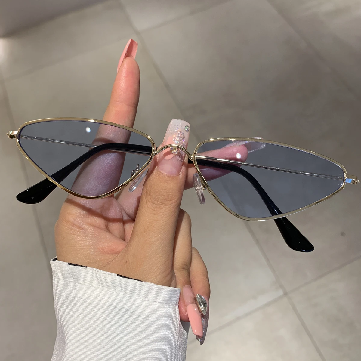 KAMMPT Vintage Triangle Sunglasses Men Stylish Retro Ocean Lenses Women ...