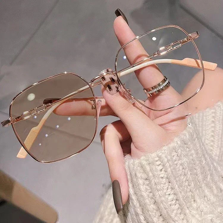 Women's Photochromic Myopia Glasses Vintage Color Changing Eyeglasses ...