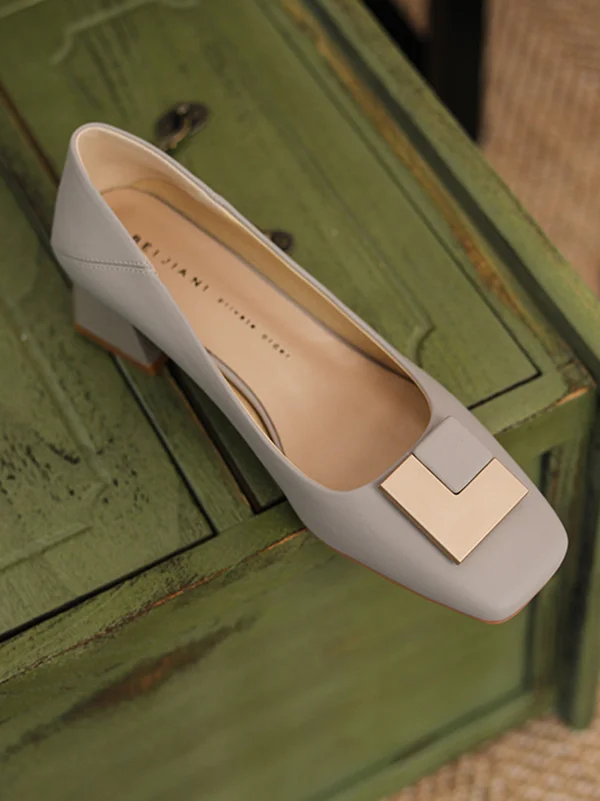 Timeless Elegance - Square Buckle Chunky Mid Heel Shoes with Square Toe