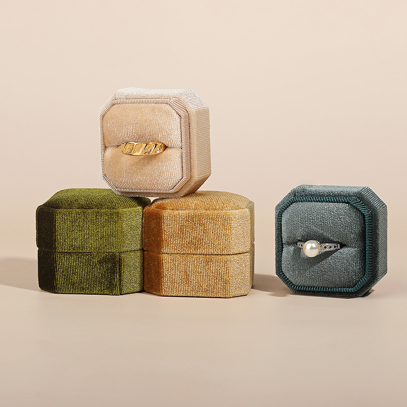 Velvet ring box