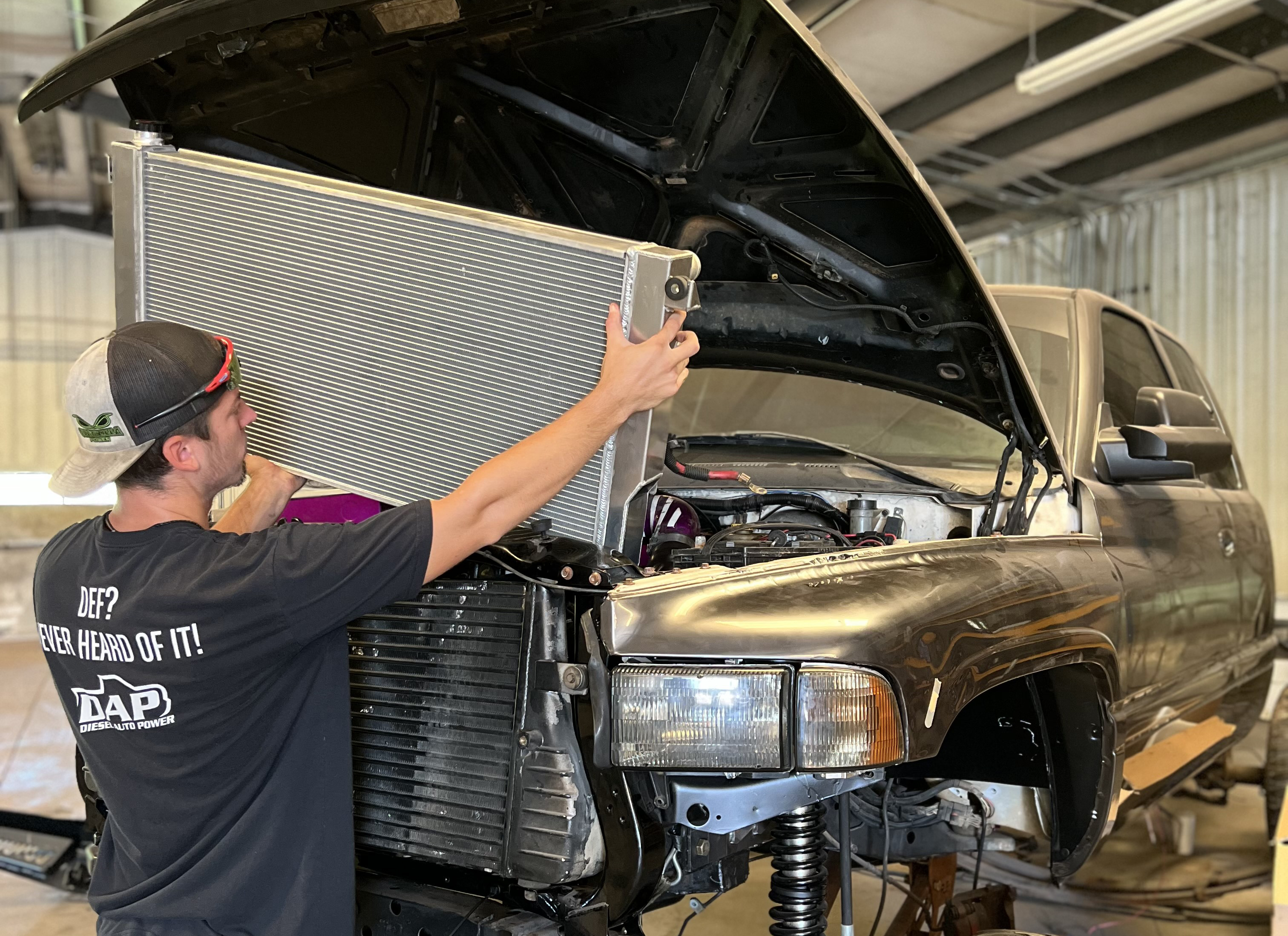 A Comprehensive Guide to Replacing Your Car Radiator: 2024 DIY Edition