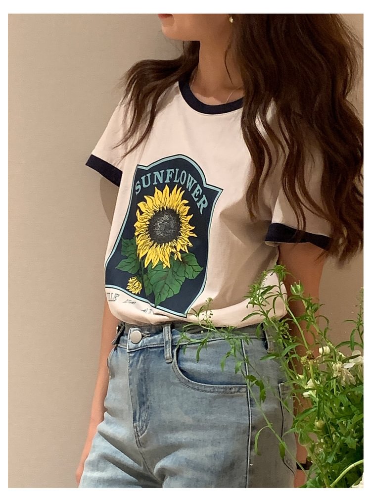 SUNFLOWER GRAPHIC CONTRAST TEE