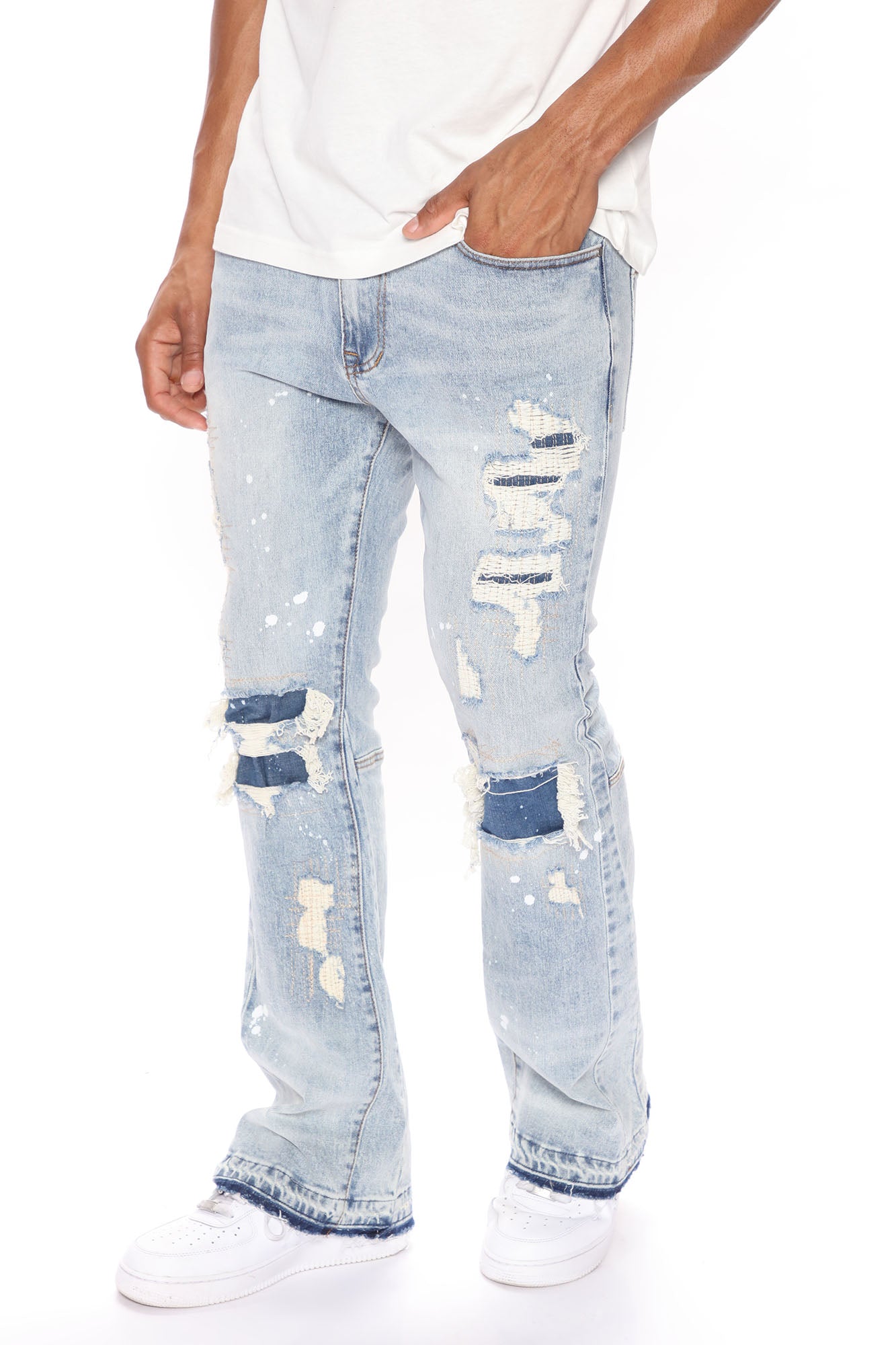 Contrast Ripped Knee Flared Jeans - Light Wash
