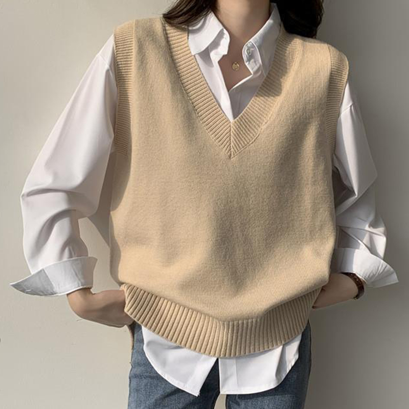 LAZY V NECK SWEATER VEST