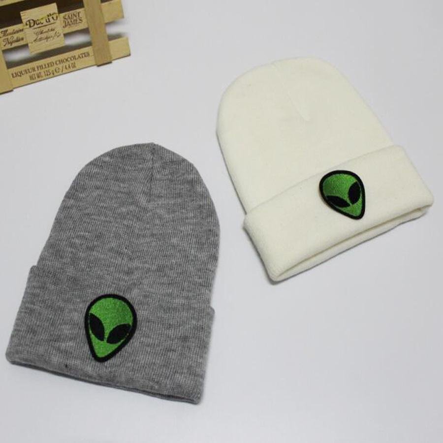ALIEN EMBROIDERED BEANIE HAT