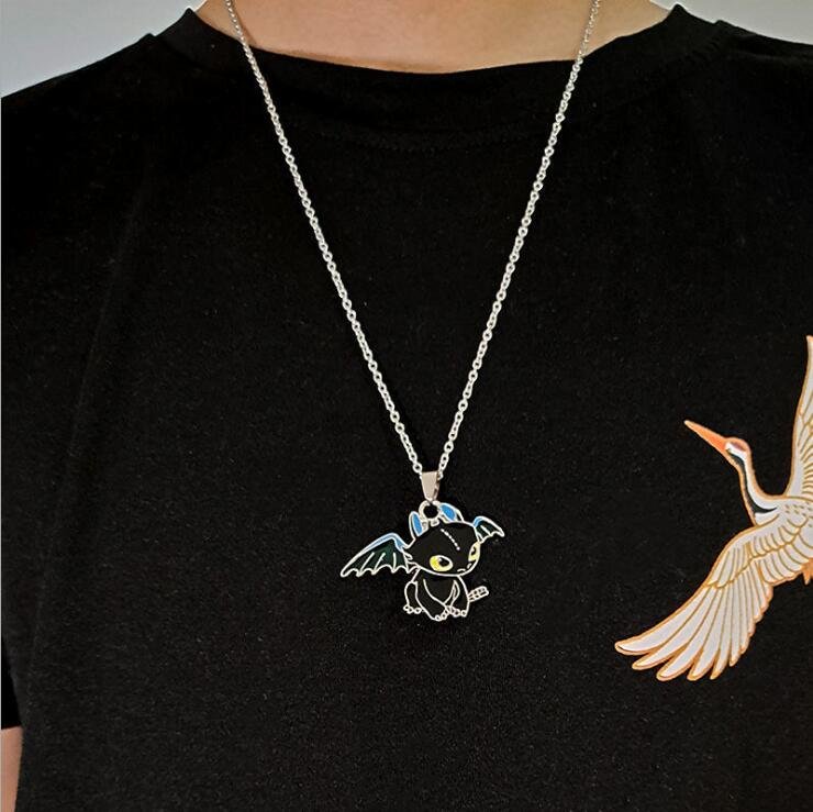 TOOTHLESS PENDANT NECKLACE