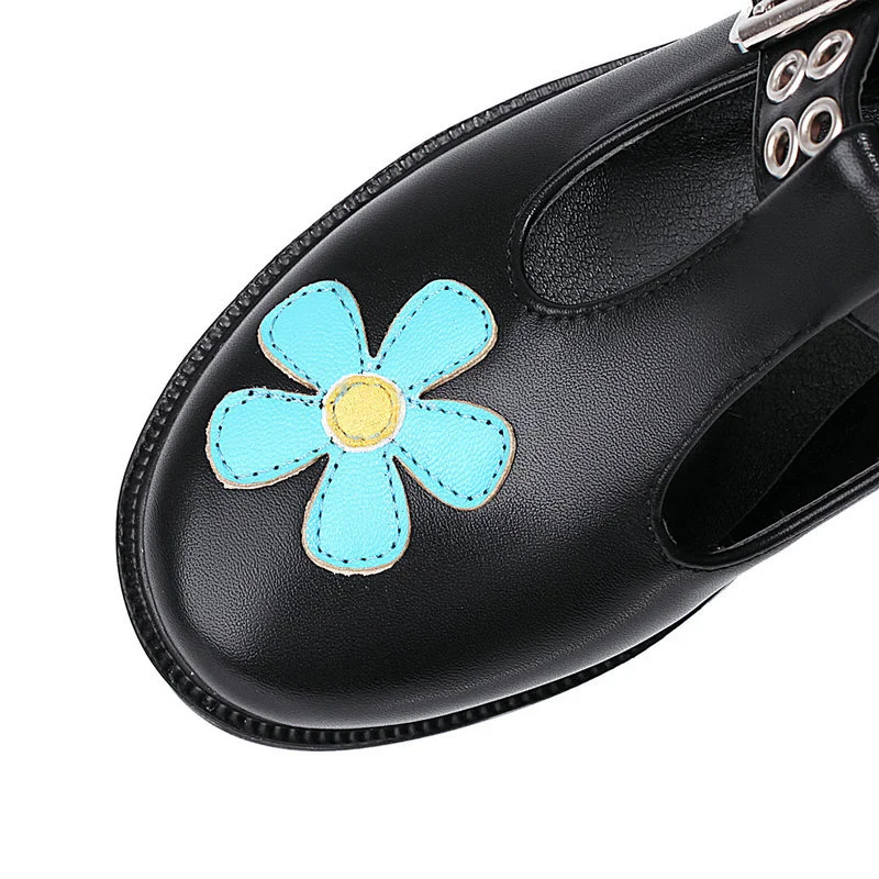 DAISY PLATFORM SANDALS (4.5-11)
