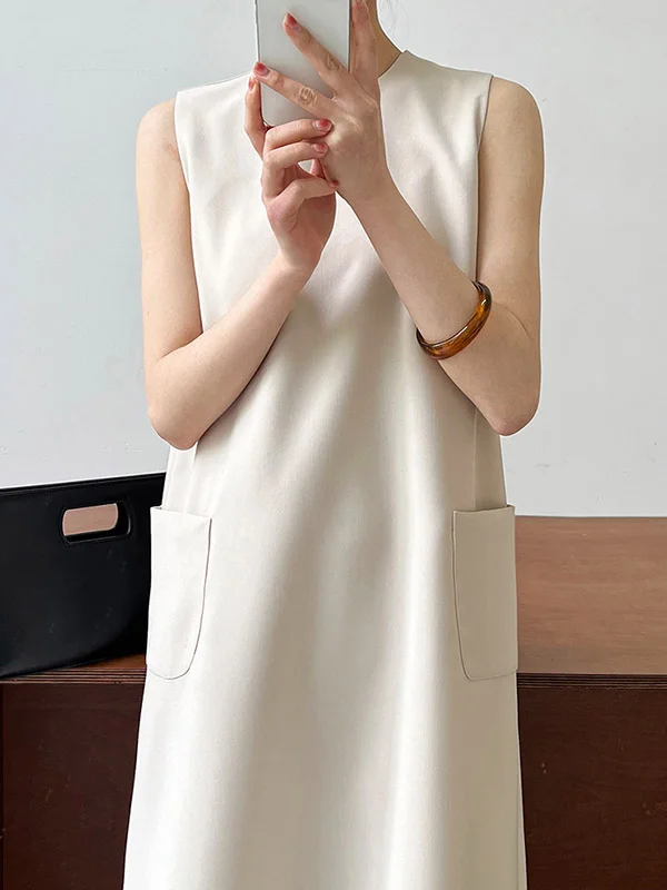 Elegant High-Waisted Midi Dress with Split-Back Design and Pockets"