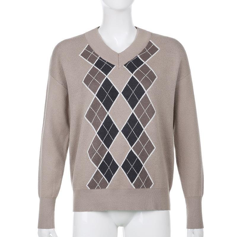 DIAMOND CHECK V-NECK KNIT PULLOVER SWEATER