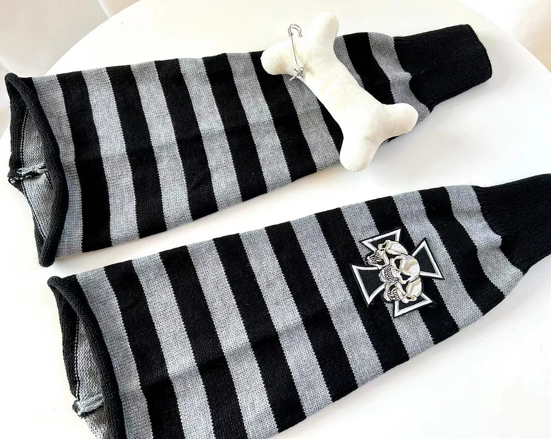 Y2K PLUSH DOG BONE KNIT LEG WARMERS