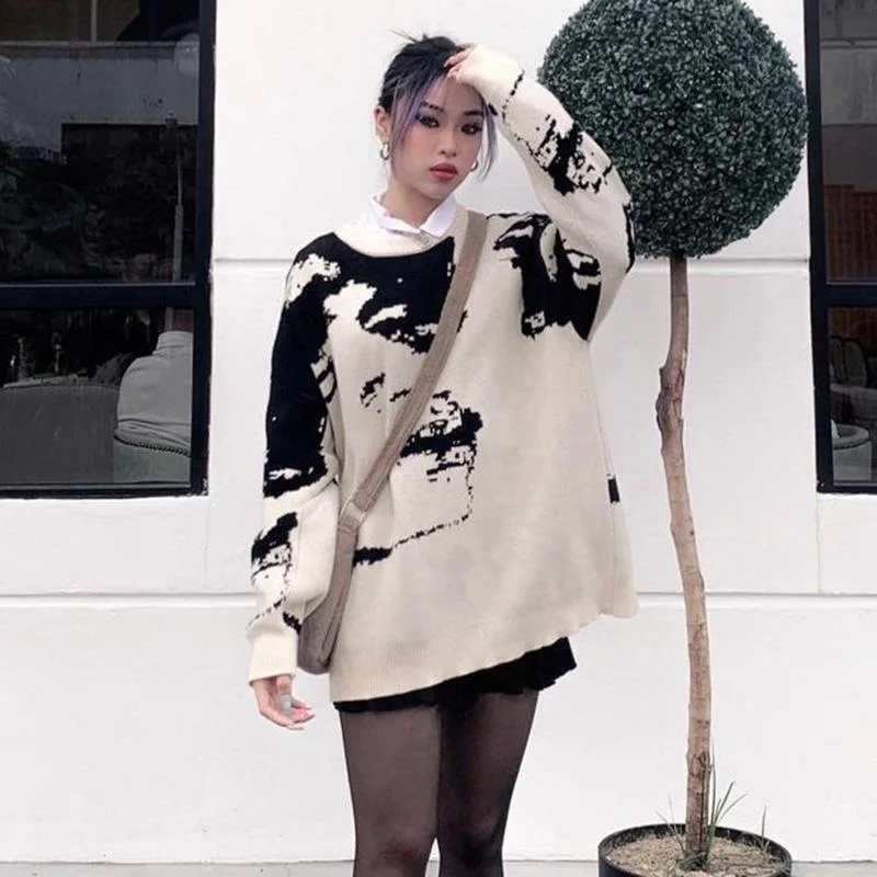 ABSTRACT AVATAR KNIT PULLOVER SWEATER