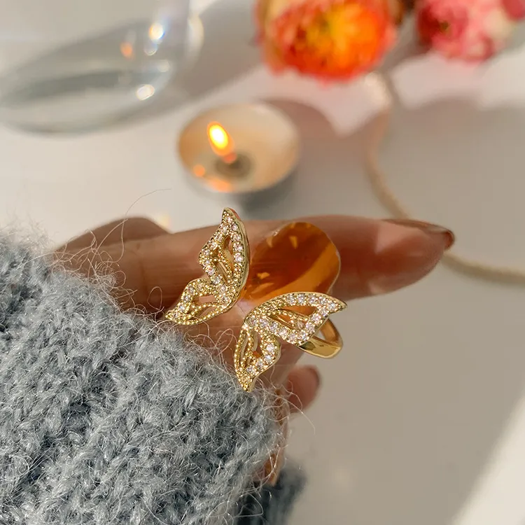 GOLDEN BUTTERFLY OPEN RING