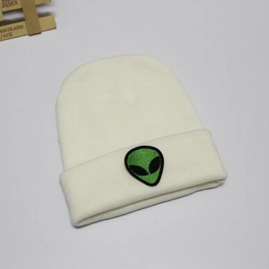 ALIEN EMBROIDERED BEANIE HAT