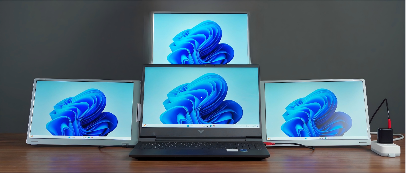 The Quad-Monitor Guide: Setting Up a Triple-Screen Extender with a ...