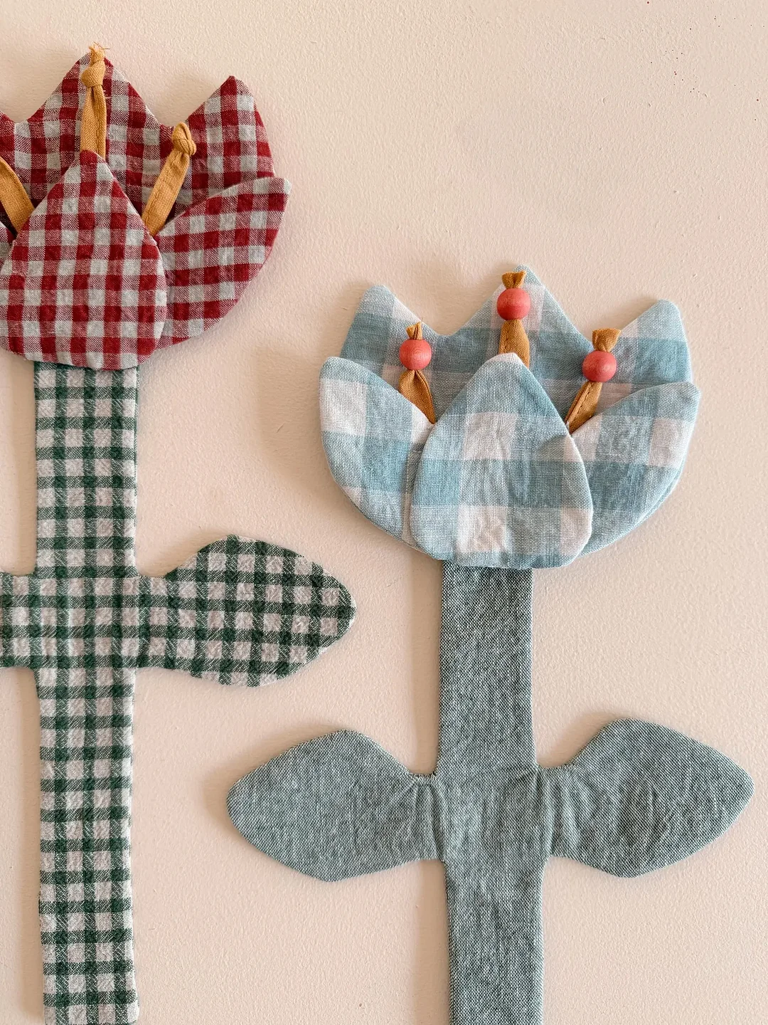 Tulip Wallflower Template + Instructions