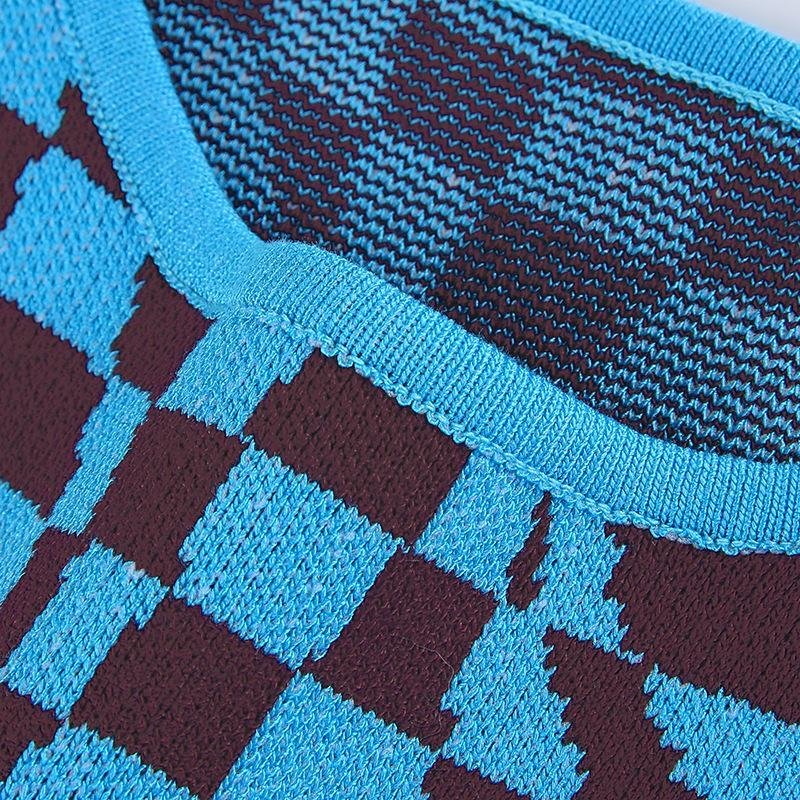 IRREGULAR CHECKERBOARD KNIT TANK TOP