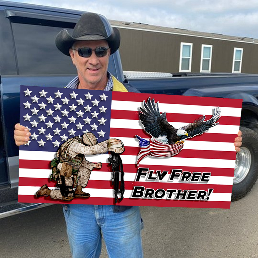 Kneeling Soldier Wood Military Flag Board