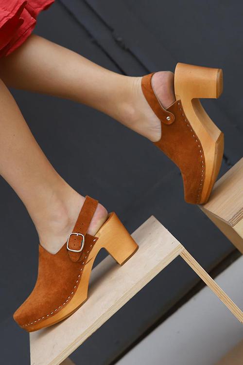 Chunky High Heel Clog Sandals With Strap