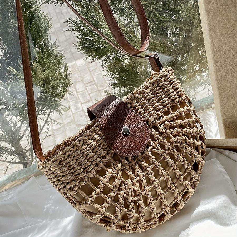 Beach Vacation Western Fashion Semicircle Portable Hollow Straw Bag