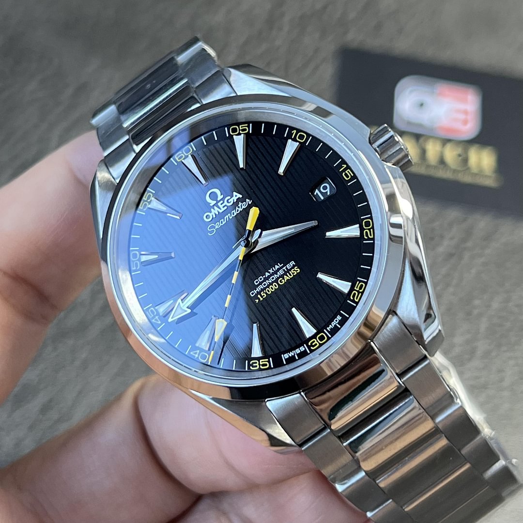 Omega Seamaster Aqua Terra 150M Co‑Axial Master Chronometer Bumblebee ...