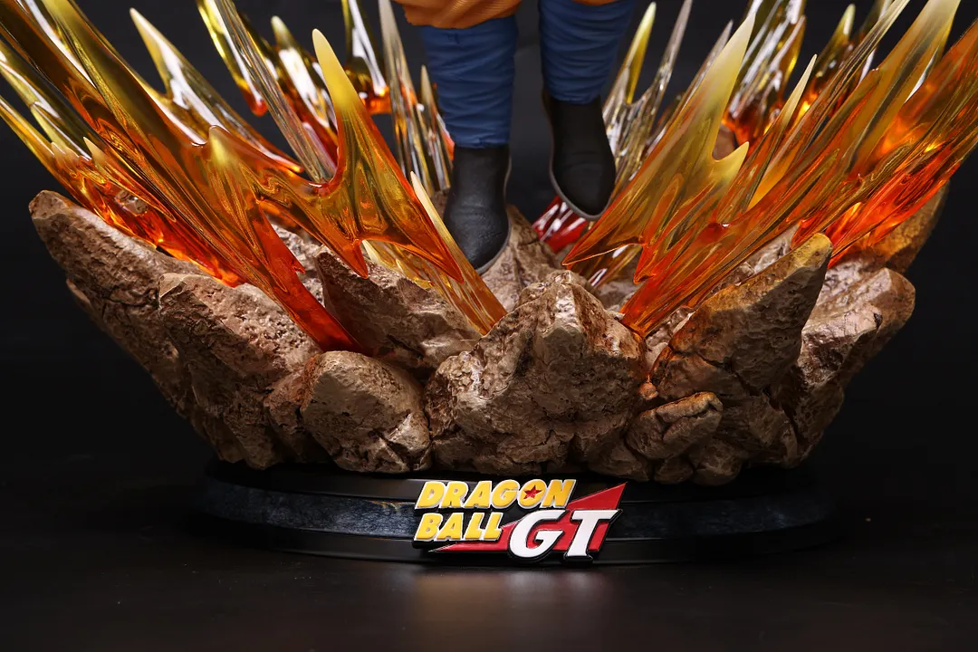 1/4 Scale Super Saiyan 4 Son Goku with LED - Dragon Ball Resin Statue ...