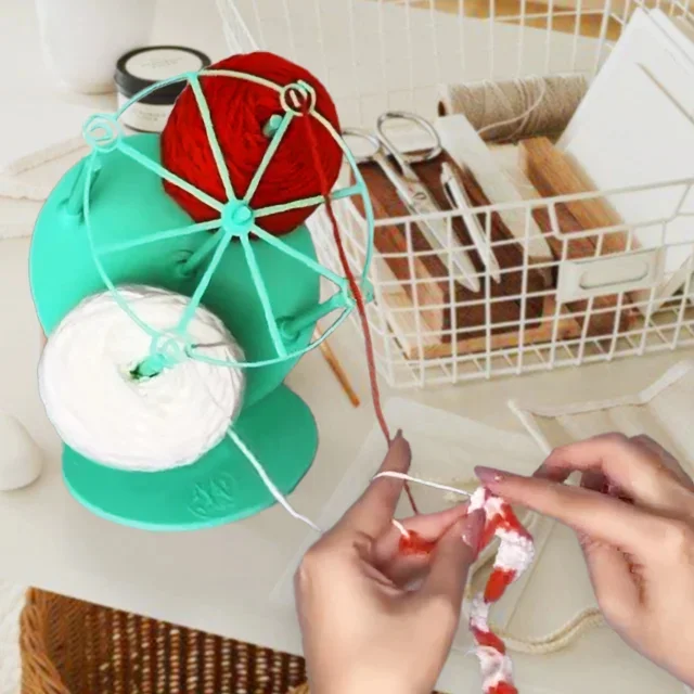 Colorwork Wheel Yarn Holder - 3D printed yarn untwisting tool for ...