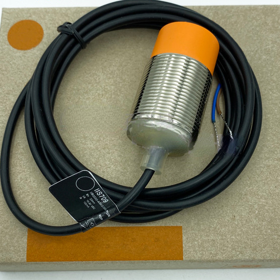Inductive Proximity Switch IIS709 DC Two-wire Normally Open Metal ...