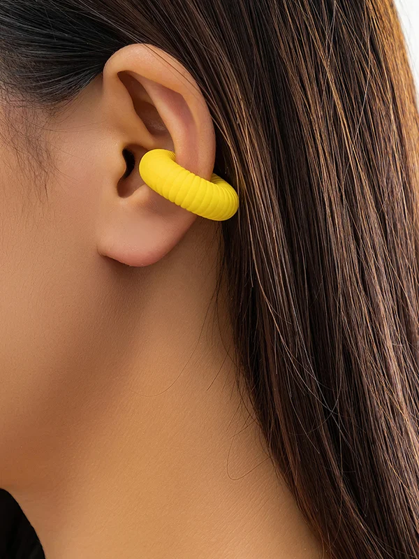 Symmetric Sophistication: Geometric Solid Color Ear Clips - Accessories