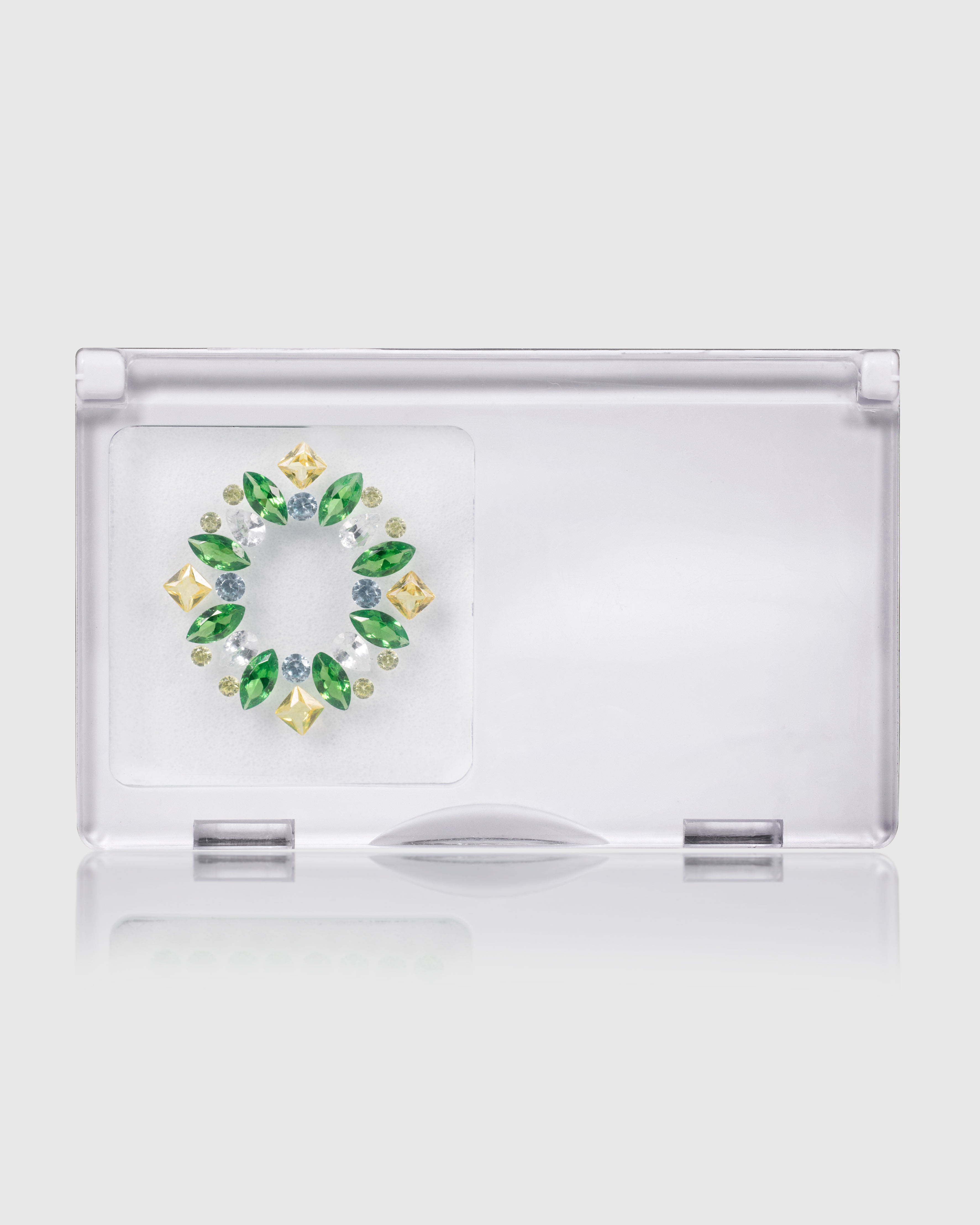 Emerald Shape Main Stone