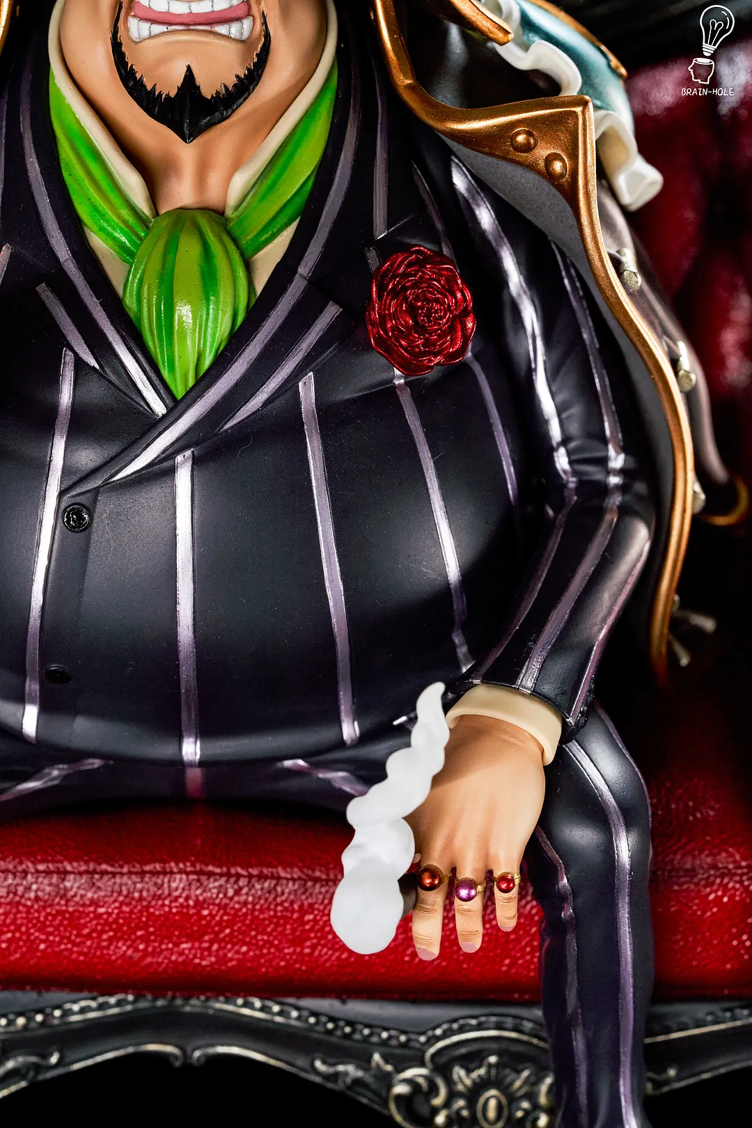 Sitting Capone Bege - ONE PIECE Resin Statue - Brain Hole Studio