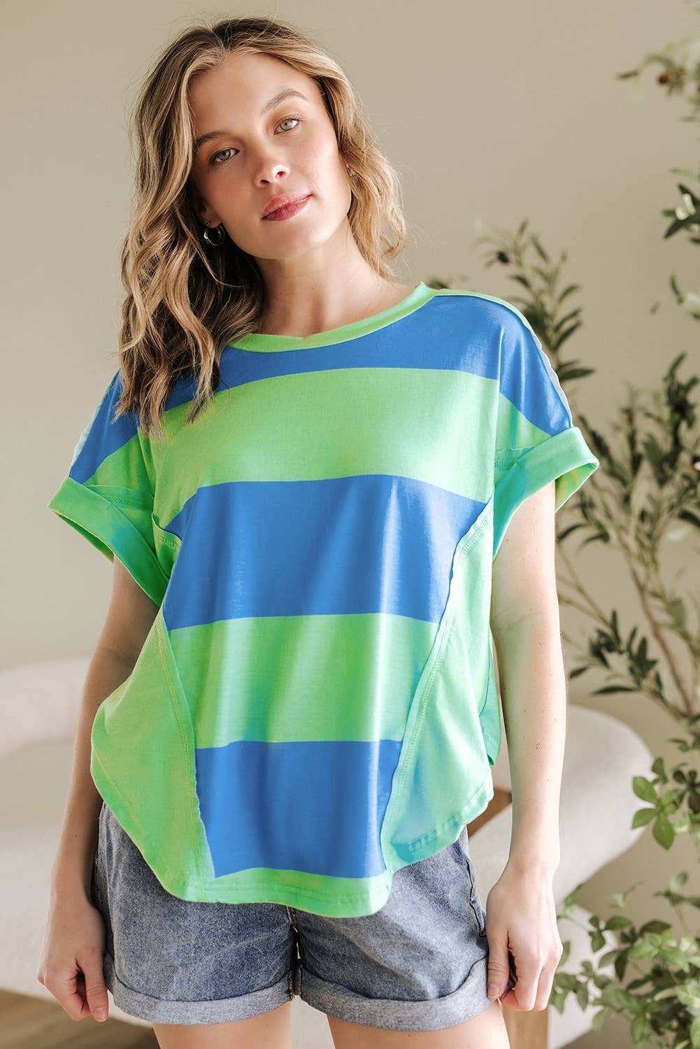 Colorblock Rounded Hem Loose T Shirt - LoopLike