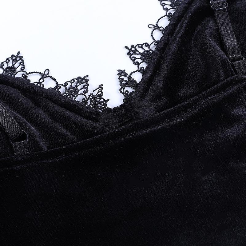 LACE FLOWER VELVET CAMISOLE