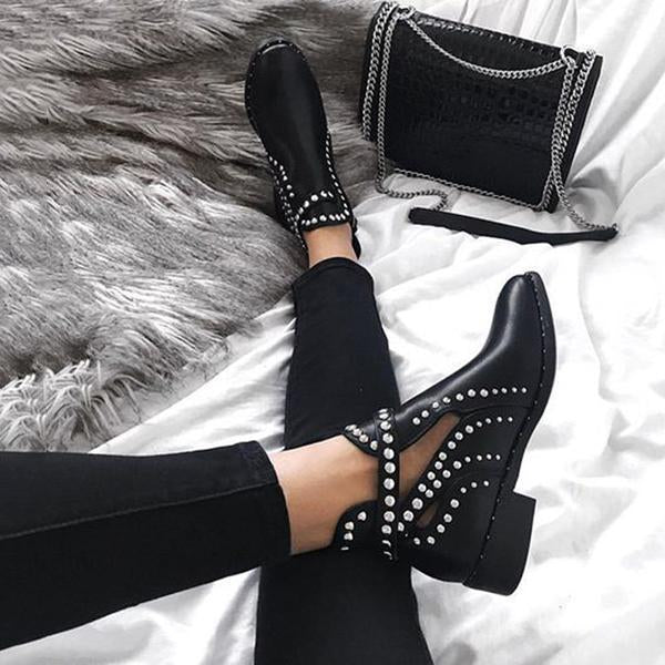 Daily Black Adjustable Buckle Rivet Boots
