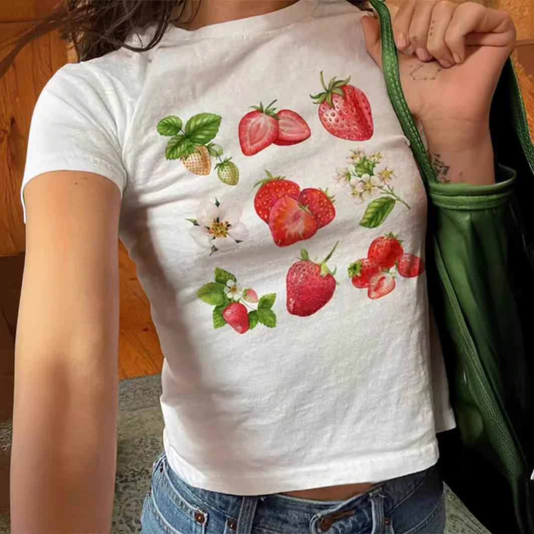 SWEET STRAWBERRY PRINT CROP TOP